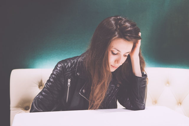 Amy Milner Shares Her Tune ‘Help’ – ColoRising