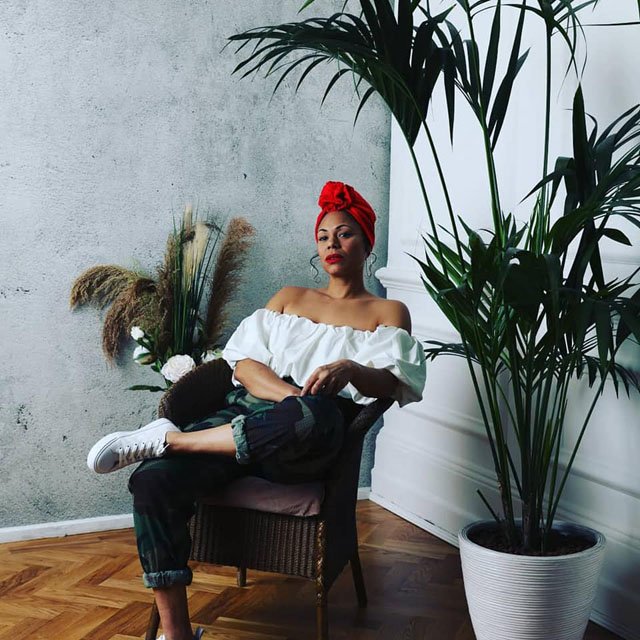 Alex Mills Shares Her New Single ‘Stamina’ – ColoRising